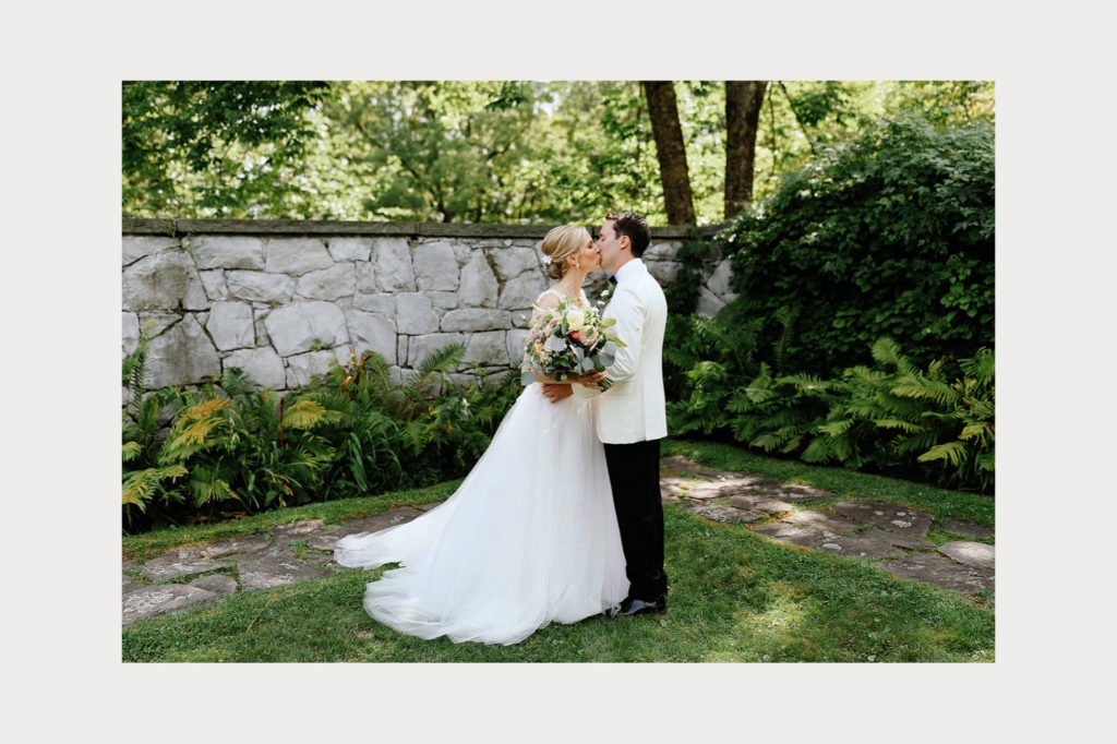 A Modern Jewish Wedding in the Hudson Valley | Troutbeck